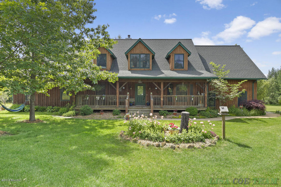 9896 S Carlson rd, Fenwick, MI 48834 is For Sale By Owner | Reozom